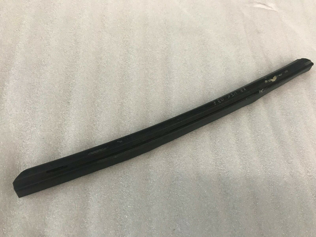 LAMBORGHINI MURCIELAGO ROADSTER REAR RIGHT PASSENGER WINDOW GASKET SEA ...